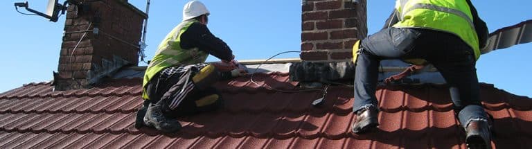 How to work on a roof safely – Metrotile